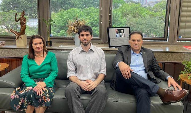 TCE-AC formaliza termo de cooperação com TCM-SP para criação da ...