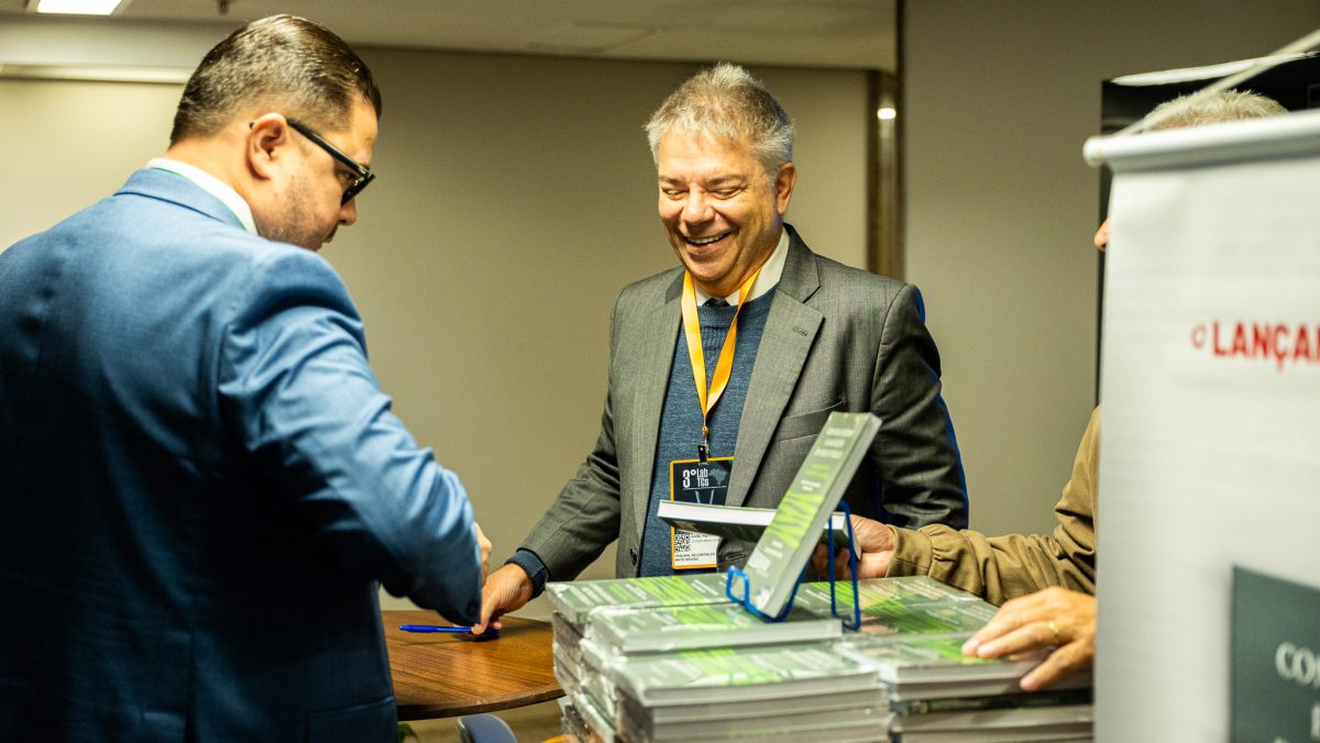 Audicon divulga sétima edição de livro durante o 3º LabTCs – Atricon